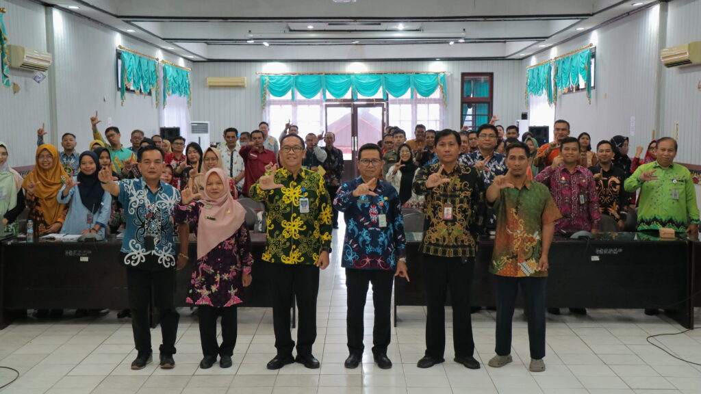 Asisten III Setda Kotim Membuka Pelatihan Pengelolaan SP4N-LAPOR Tahun ...
